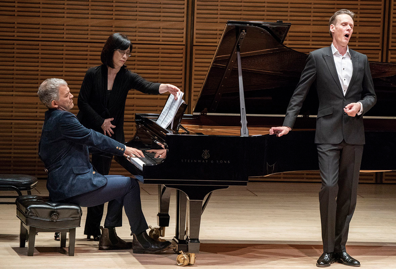 イアン・ボストリッジ&ブラッド・メルドー（Ian Bostridge & Brad Mehldau）が新しい時代の省察を謳い上げた歌曲集『The Folly Of Desire ...