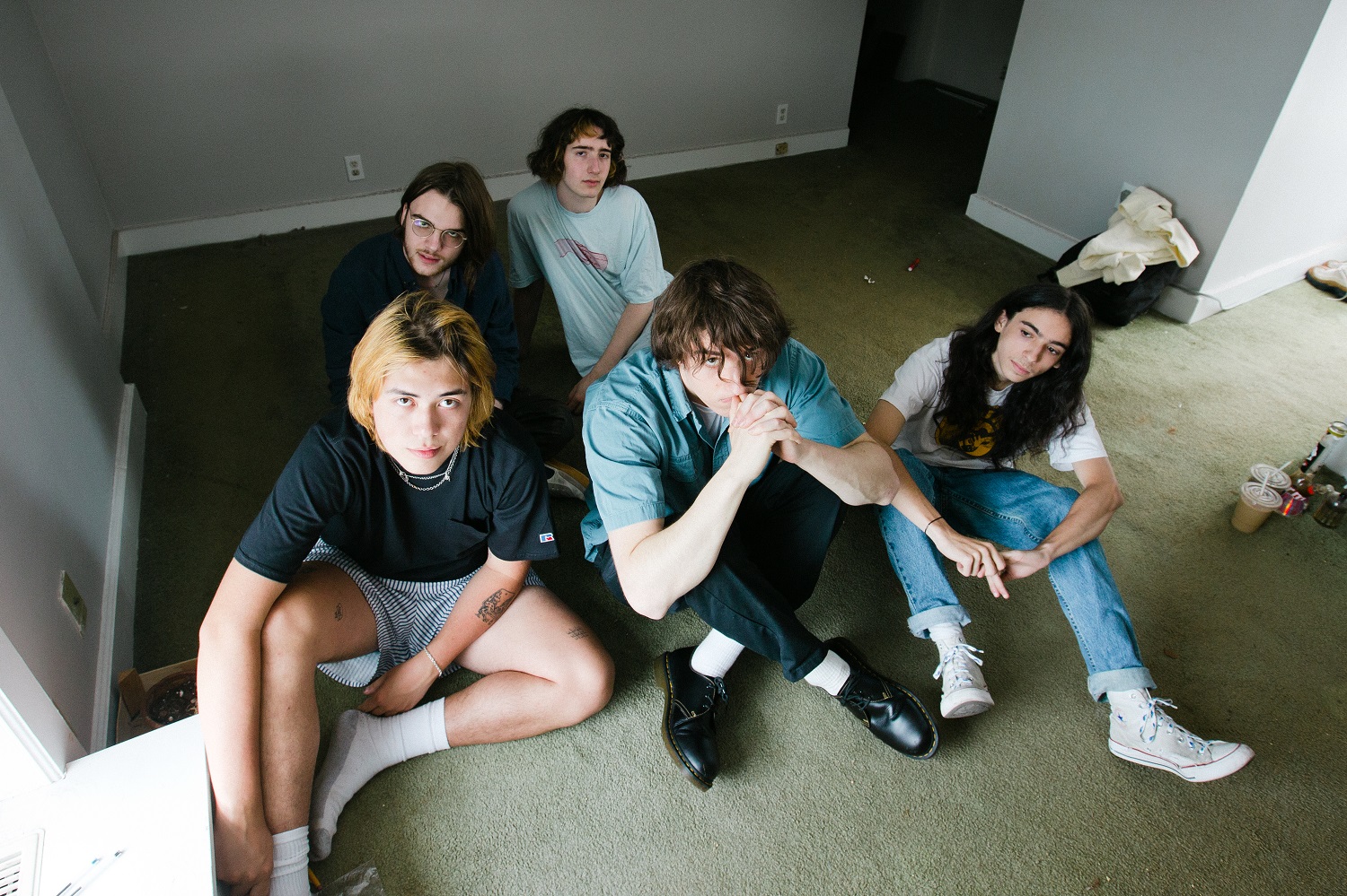 ギース（Geese）、NYから現れた若きロックバンドが語る「ギターロックの未来は明るい」 | Mikiki by TOWER RECORDS