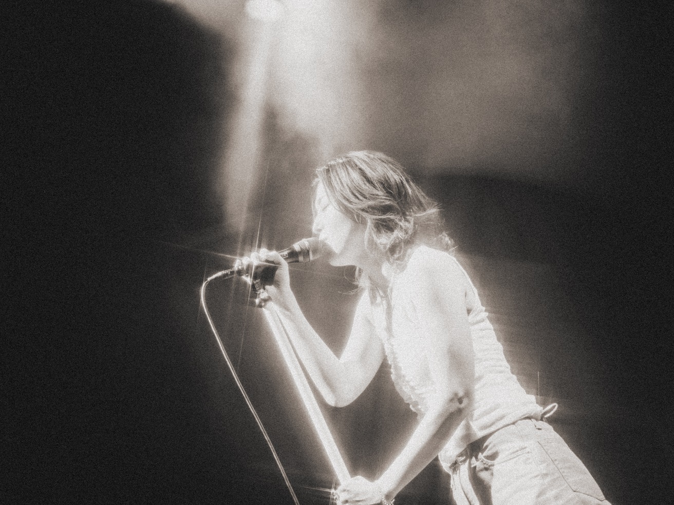 XinU、ライブアーティストとしての飛躍――3rd EPリリース公演で魅せた観客との熱い一体感・幸福感 | Mikiki by TOWER RECORDS