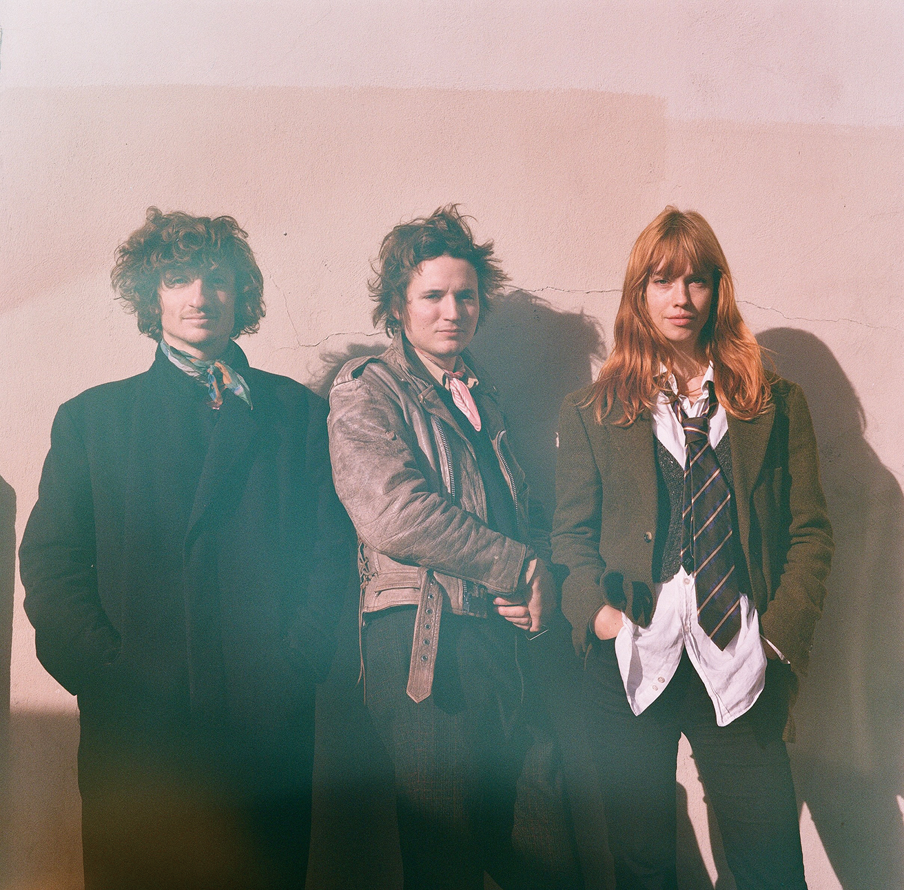 オラクル・シスターズ（Oracle Sisters）＝パリの注目インディーバンドが語る、ファーストアルバム『Hydranism』に込めた遊び心 ...