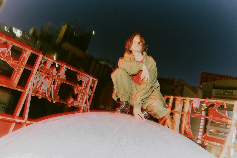 米津玄師の新曲“IRIS OUT”が劇場版「チェンソーマン レゼ篇」主題歌に 楽曲使用した本予告映像も解禁 | Mikiki by TOWER ...