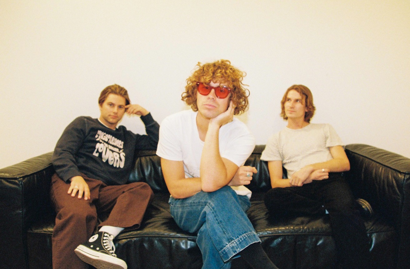 オールモスト・マンデー（almost monday）＝サンディエゴ発Z世代バンドが語る地元愛、サーフィンと音楽の関係、ファンへの思い ...