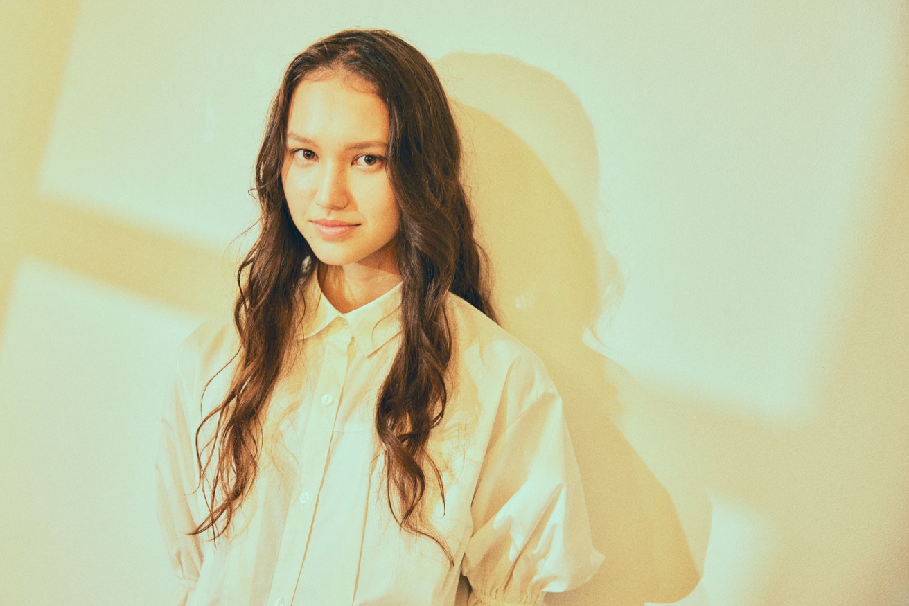 Hana Hopeが語る「歌は正直になれる、さらけ出して通じ合える」 | Mikiki by TOWER RECORDS