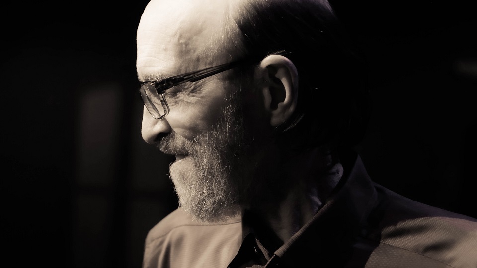 ジョージ・ウィンストン（George Winston）がじっくり語る大病からの復帰、そして〈夜〉のアルバム『Night』の物語 ...