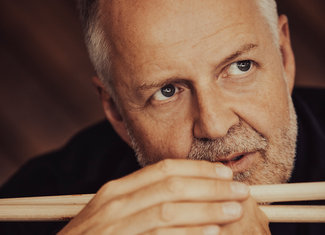 ウォルフガング・ハフナー（Wolfgang Haffner）＝欧州ジャズを代表するドラマーが語る、新作『Silent World』の温かな ...